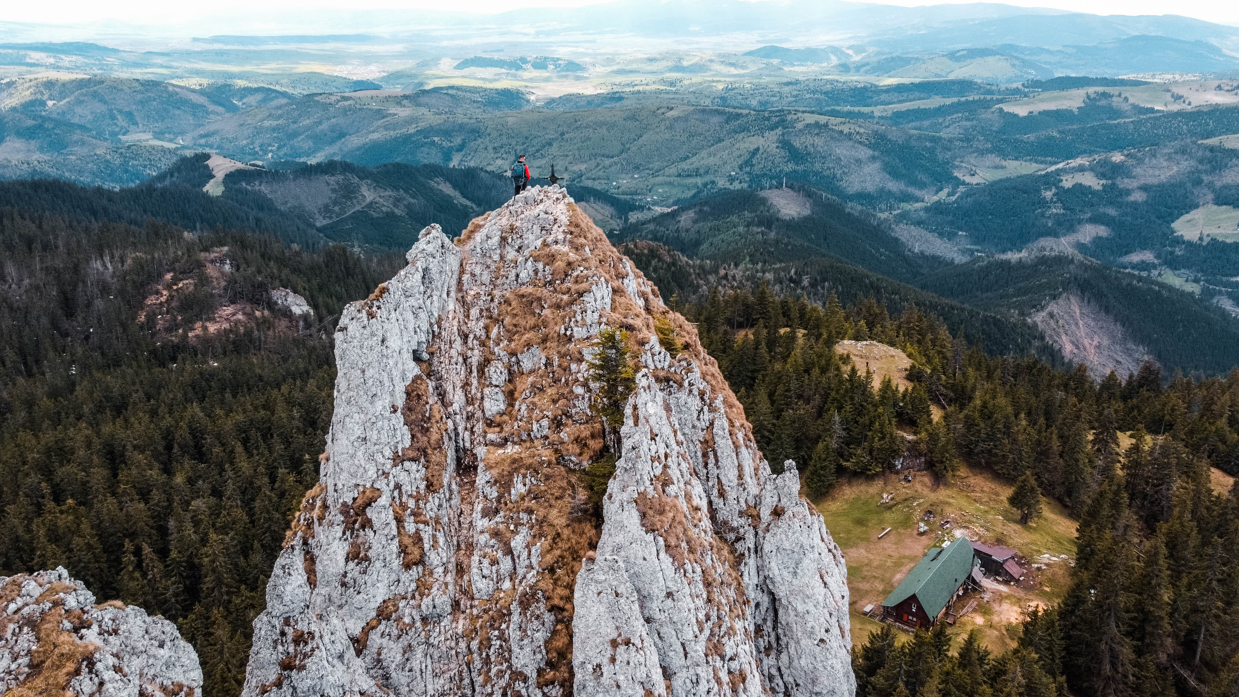 Muntii Hasmas | Piatra Singuratica, Hasmasul Mare, vf.Ecem(Piatra ...
