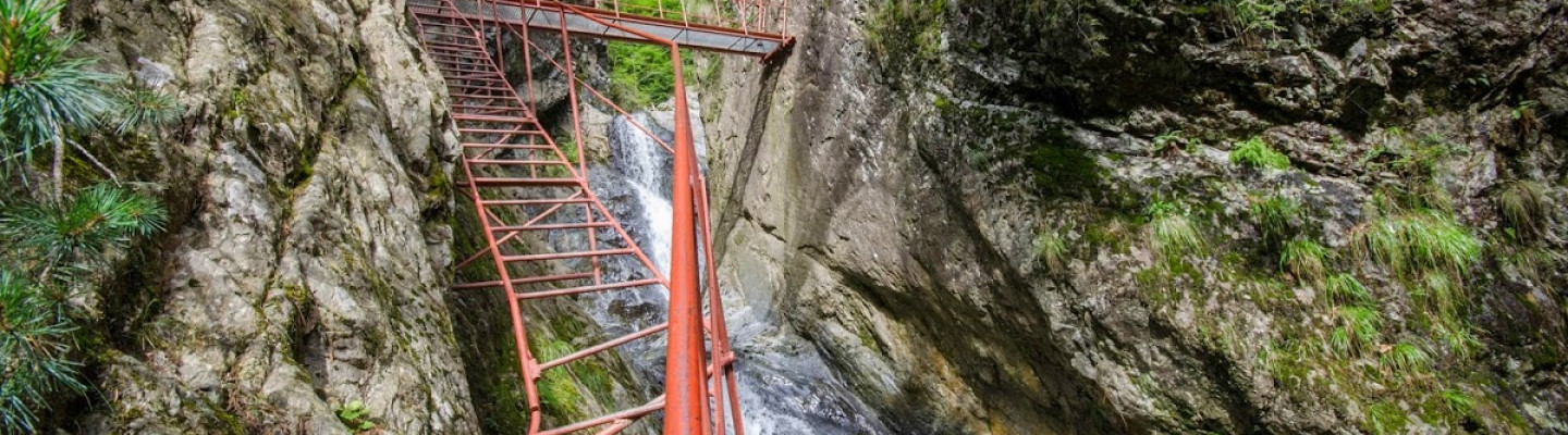 Valea lui Stan - adrenalină în canion | Muntii Nostri